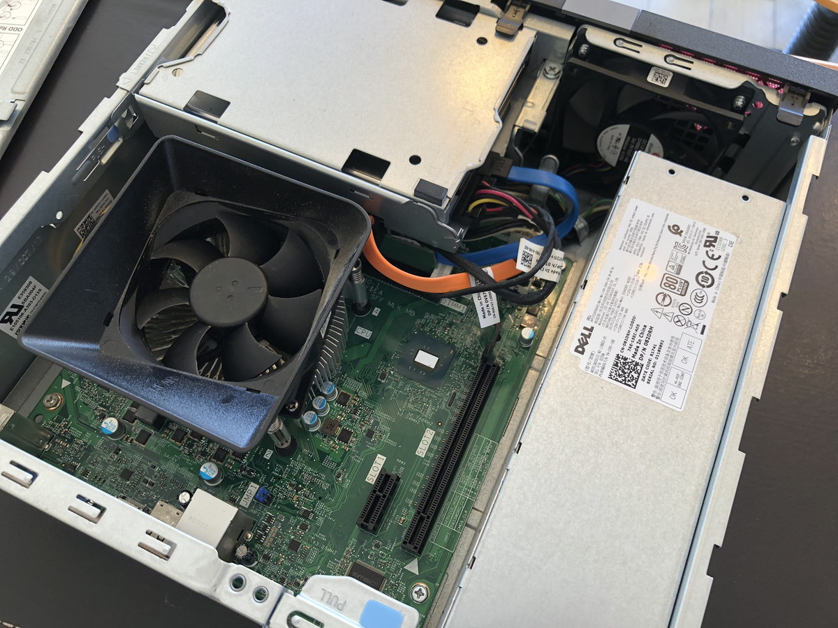 DELL Vostro 3267 メモリの取り付けミス 内蔵メモリ調整作業 | パソコン坊主